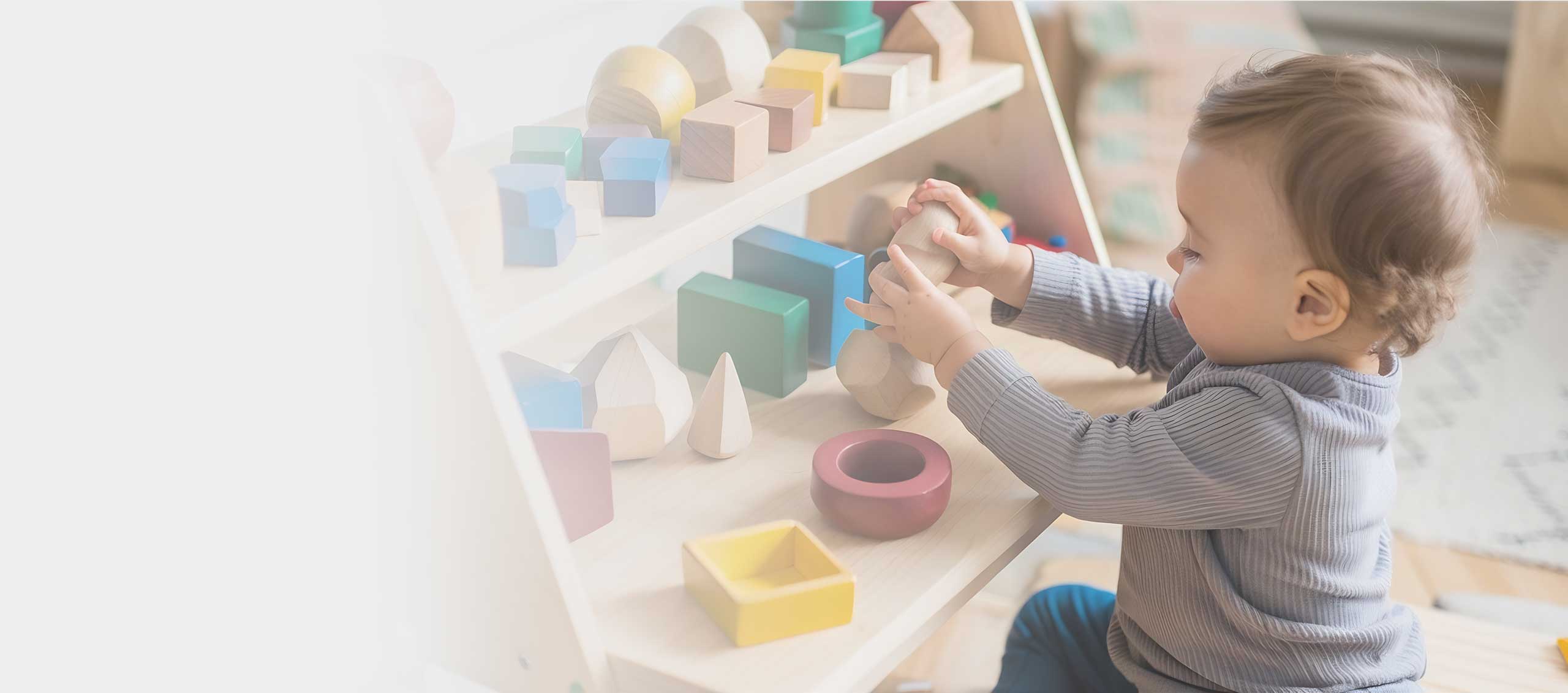 toddler-sensory-play-eyes-childcare | EYES Child Care Centres in Canada